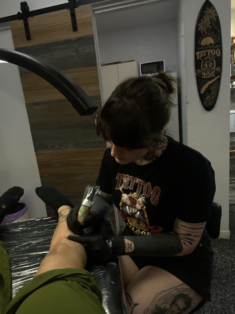 Kess – Tattoo Saloon